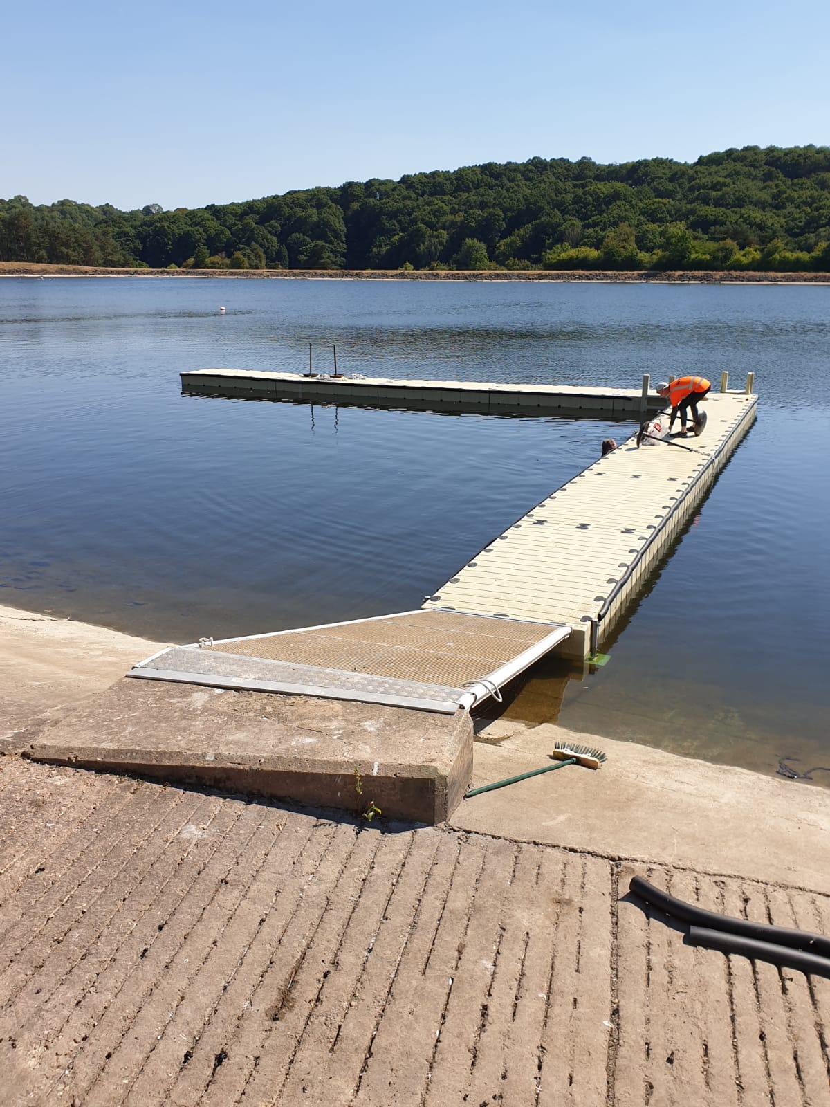 Building the new jetty 2022 | Trimpley Sailing Club